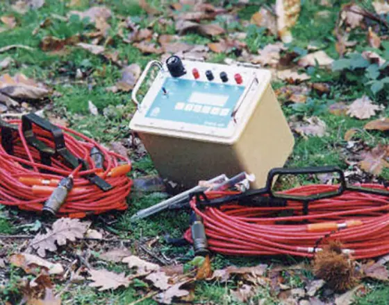 Syscal キッドスイッチ | 地質調査 | 計測システム製品 | 製品・サービス | 応用地質株式会社